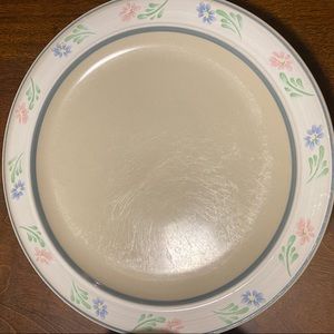 Wildflowers | Dining | Vtg Tienshan Stoneware Wild Flowers Dishware Set ...